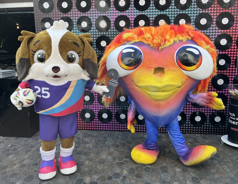 Lumo übergibt an Maddli – Nach dem ESC heisst vor der UEFA Women’s Euro ...